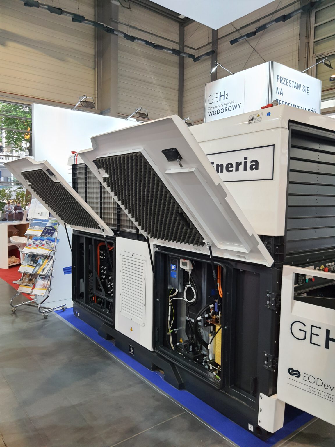 PREMIERA AGREGATU PRĄDOTWÓRCZEGO ZASILANEGO WODOREM - Eneria